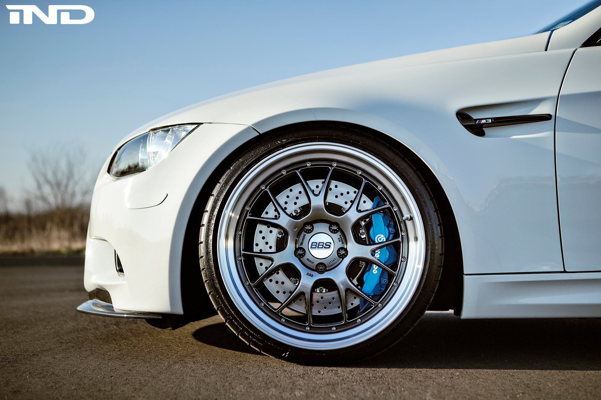 iND E9x M3 Painted Front Reflector Set - iND Distribution | Mashimarho